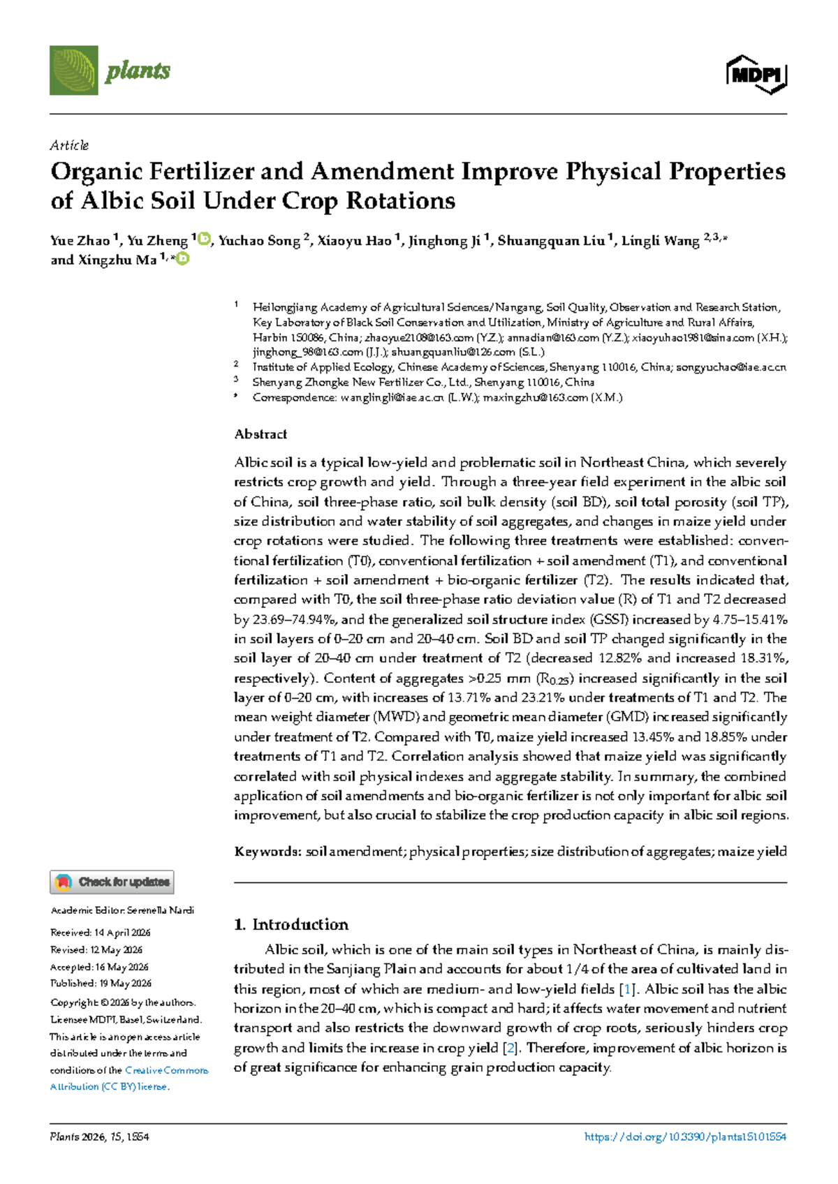 Improving Albic Soil Properties and Maize Yield through Organic ...
